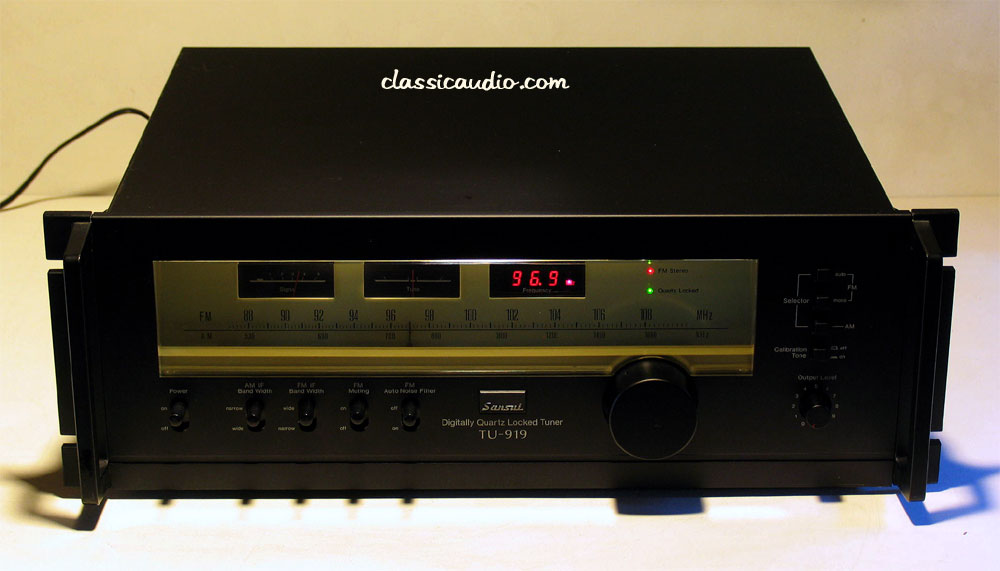classicaudio.com..... For Sale..... Sansui AU-919 and TU-919